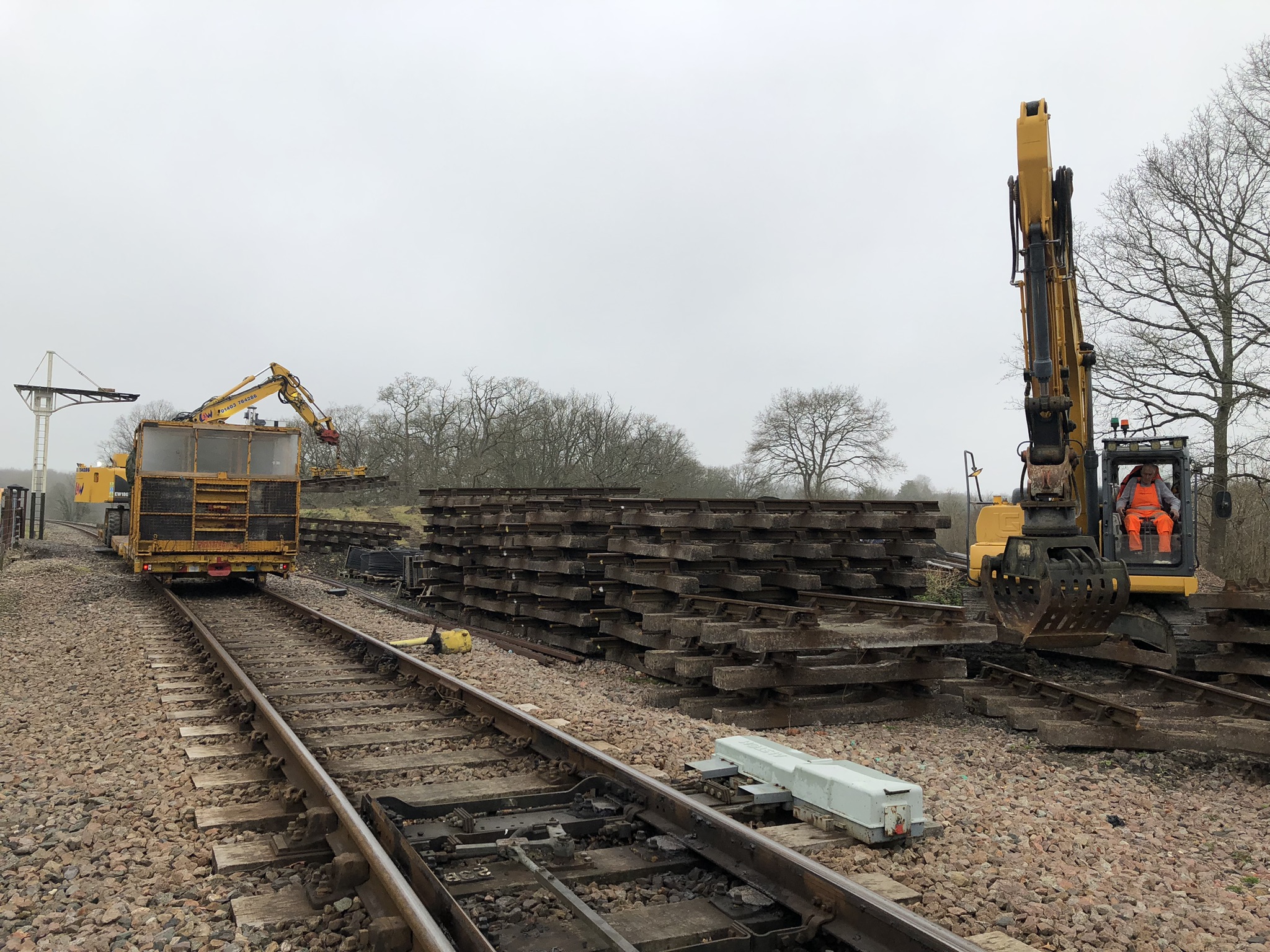 Ketches Track Relay – Tidying up - The Bluebell Railway in Sussex