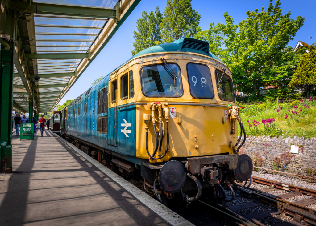 BR Class 33 No. 33111 - The Bluebell Railway in Sussex